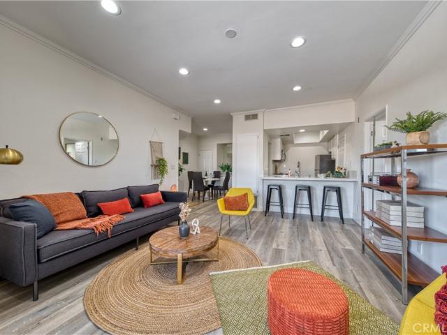 1665 Federal Avenue 302