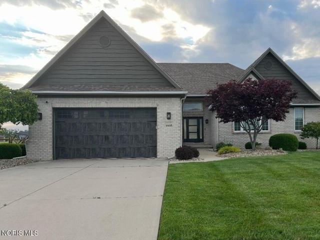 1665 Grand Bay Dr, Oregon, OH 43616