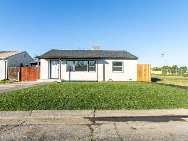 1665 Lois Way, Ceres, CA 95307