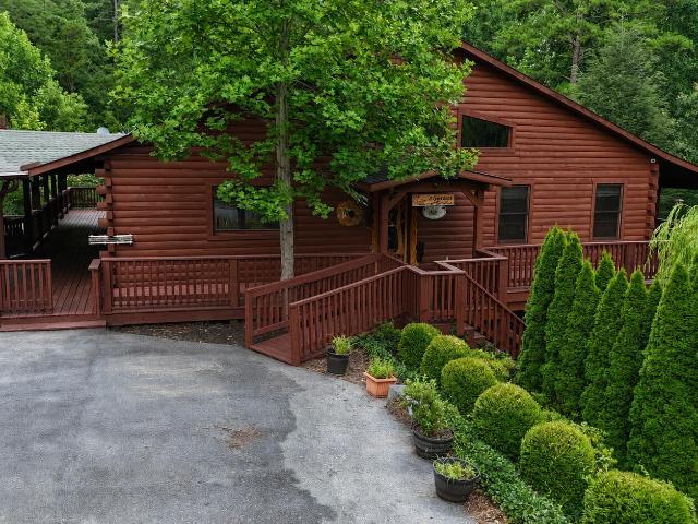 1665 Scenic Woods Way