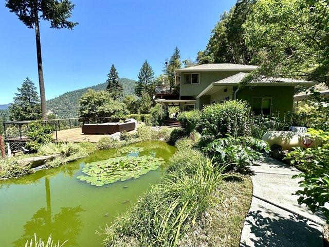 1665 Seely McIntosh Rd, Willow Creek, CA 95573