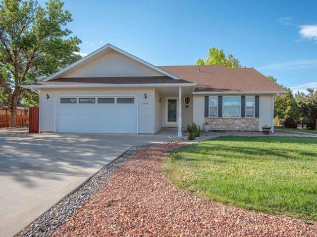 1665 Sneffels St, Montrose, CO 81401
