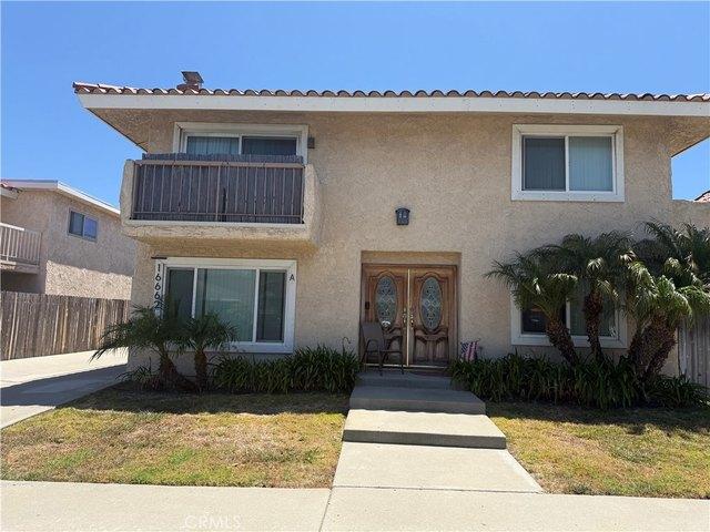 16662 Blanton Ln, Huntington Beach, CA 92649