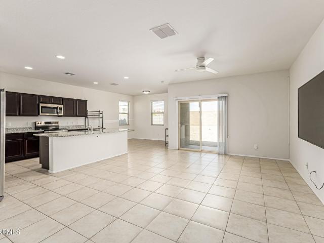 16665 N LUNA Drive
