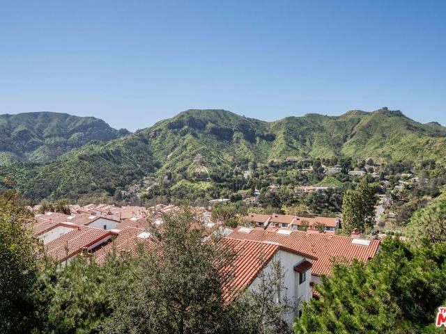 1666 Michael Ln, Pacific Palisades, CA 90272 | MLS #26657 | Compass