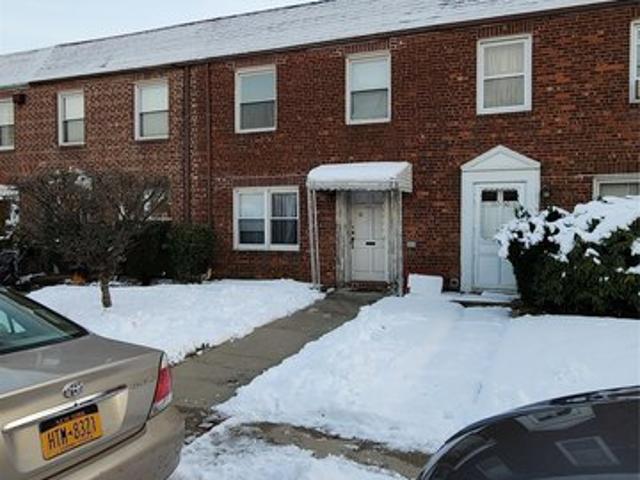 1666 nd Ave, Whitestone, NY 11357
