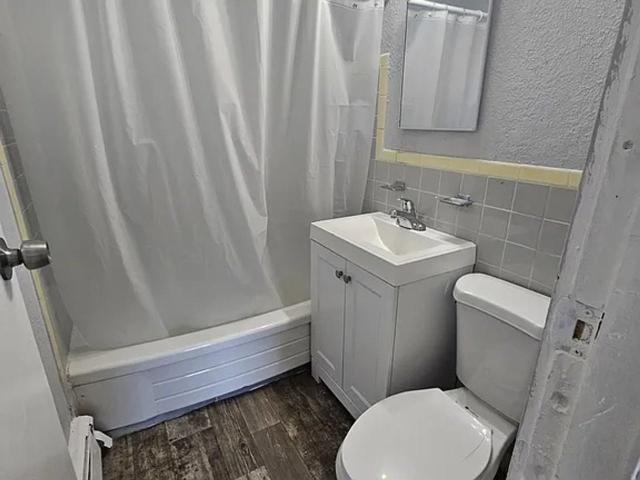 1666 Clinton St 3 Bedroom Apartment for Rent at 1666 Clinton St, Aurora, CO 80010 North Aurora