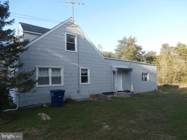 1666 Route 206