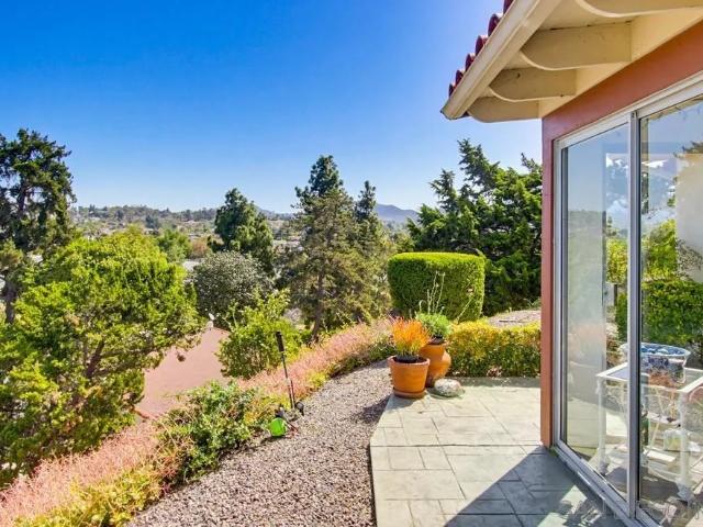 16677 Diaz Dr, San Diego, CA 92128 | MLS #260009