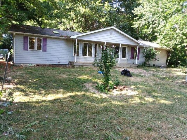 16678 Conrad Rd, Brighton, IL 62012