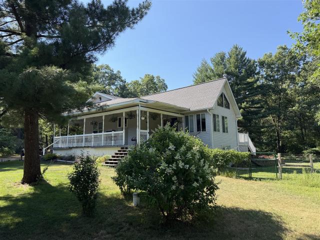 1667 Oakwood Trail