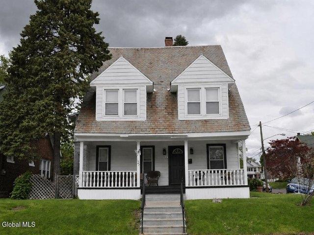 1667 Eastern Pkwy, Schenectady, NY 12309