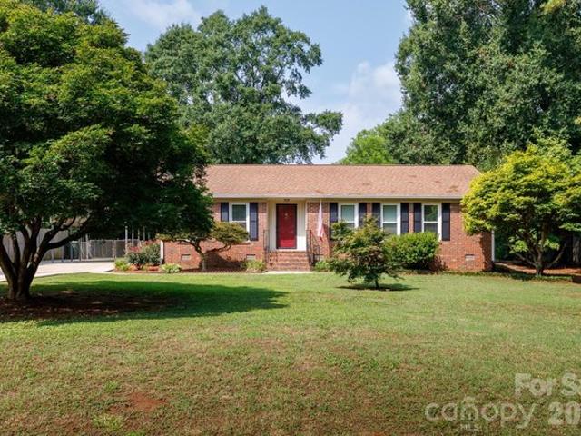1667 Heatherhill Rd, Rock Hill, SC 29732