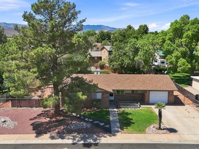 1667 Southhill Dr, Santa Clara, UT 84765