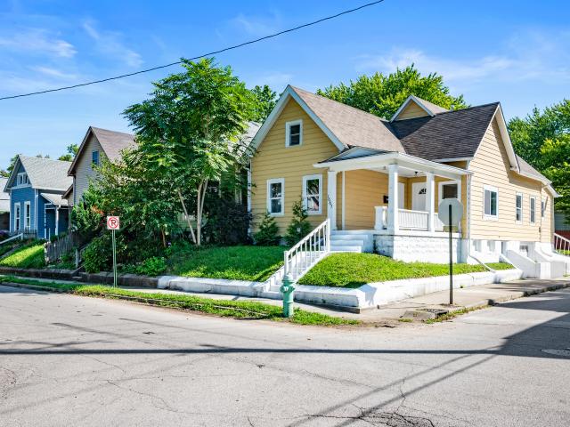 1667 Union Street
