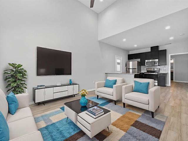 16684 E Ivanhoe