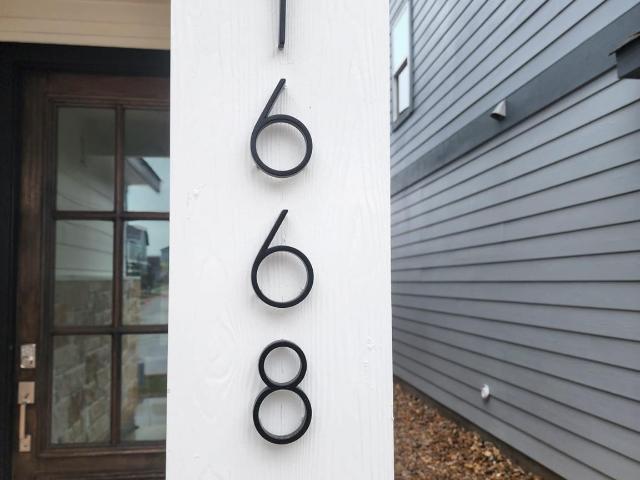 1668 Coral Sunrise Trl
