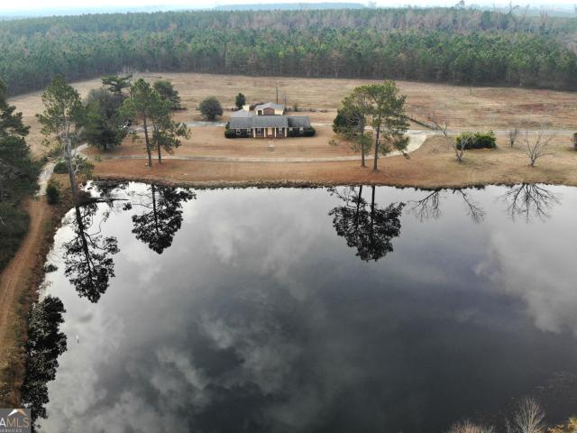 1668 E Golden Isles Highway