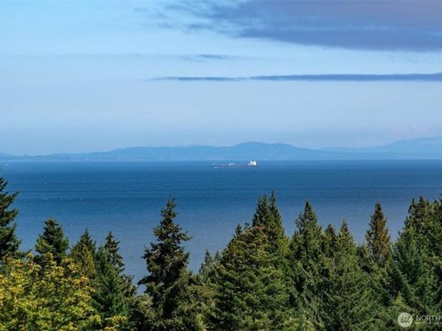 1668 Freshwater Bay Rd, Port Angeles, WA 98363