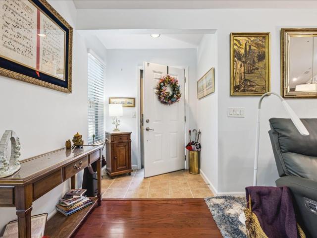 1668 w southfield cir
