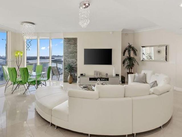 16699 Collins Ave #PH4310, Sunny Isles Beach, FL 33160