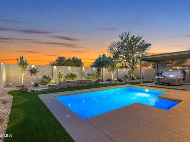 1669 N 156th Dr, Goodyear, AZ 85395