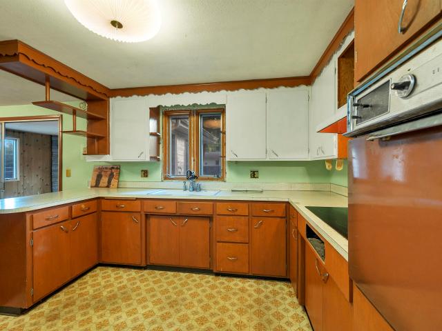 1669 forest glen drive