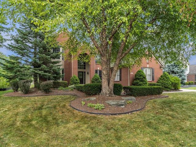 1669 Liberty St N, Canton, MI 48188