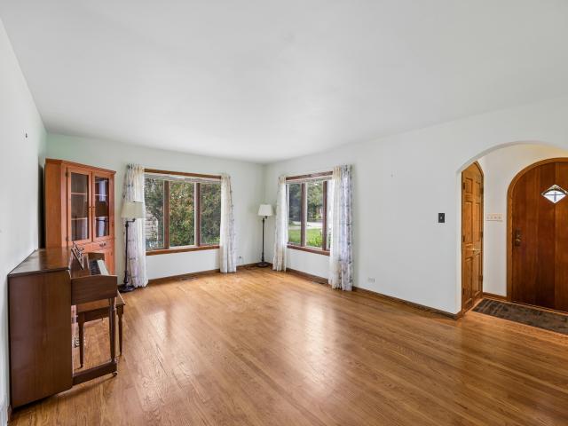 1669 W 187th Street