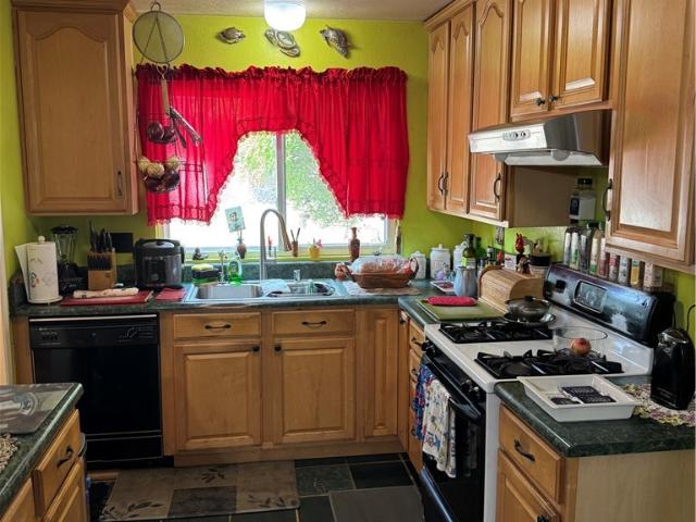 1669 W Phillips Drive
