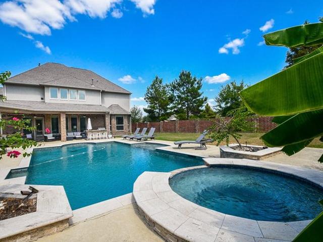 16603 Blue Nile Dr, Cypress, TX 77433
