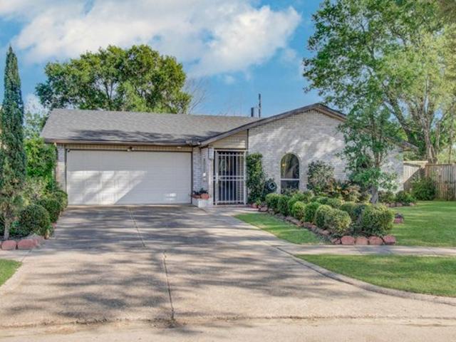 16603 Great Glen Dr, Houston, TX 77084