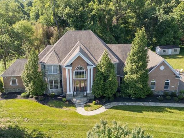 16601 Pleasant Colony Dr, Upper Marlboro, MD 20774