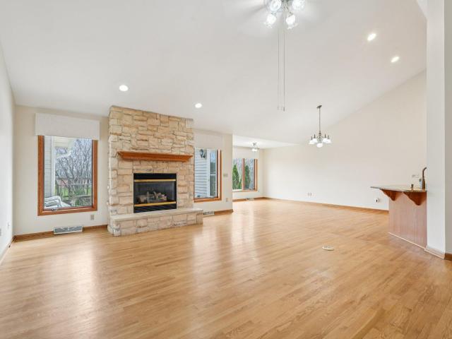 16605 W Sumerland Ct