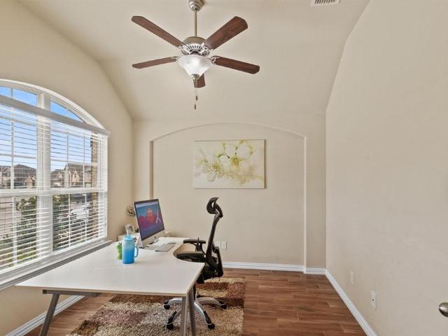 16609 Lincoln Park Lane