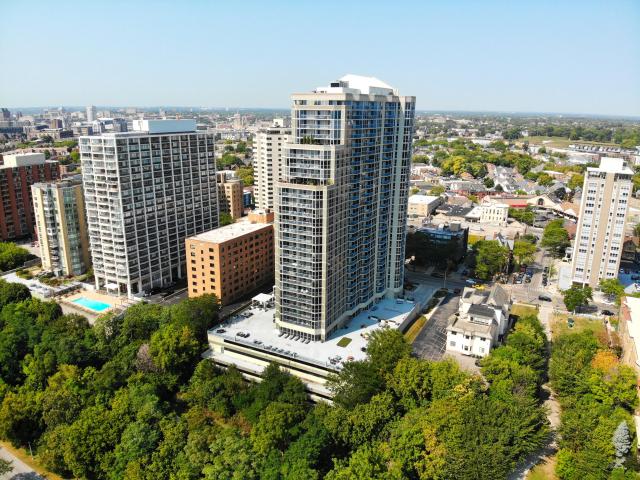 1660 N Prospect Ave, Unit 411