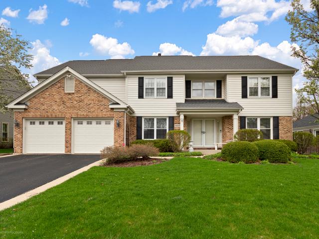 1660 Castillian Way, Mundelein, IL 60060 | MLS #12568 | Compass