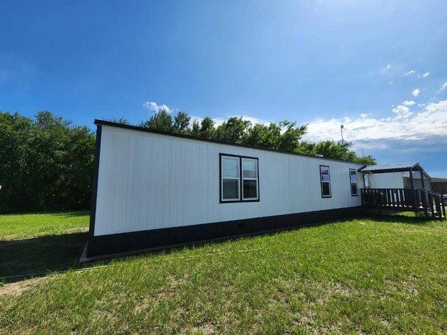 1660 Red Rd, Howe, TX 75459