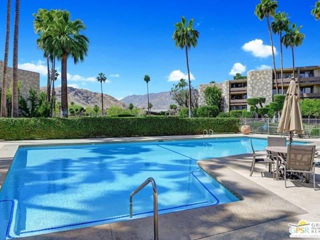 1660 S LA Reina Way Apt 1A, Palm Springs, CA 92264