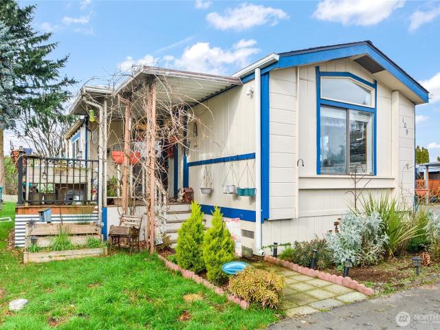 1660 th Ave NE, Unit 109, Marysville, WA 98271 | MLS #2479 | Compass