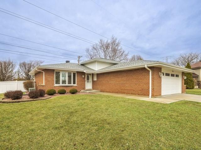 16612 Meadow Ct, Tinley Park, IL 60477
