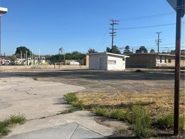16617 S D St, Victorville, CA 92395