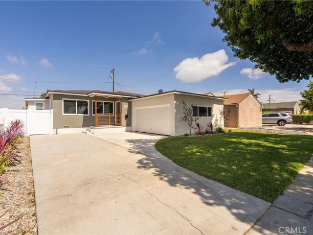 16616 Ermanita Ave