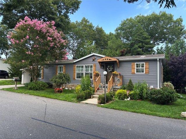 1661 Old Country Rd Unit 258, Riverhead, NY 11901