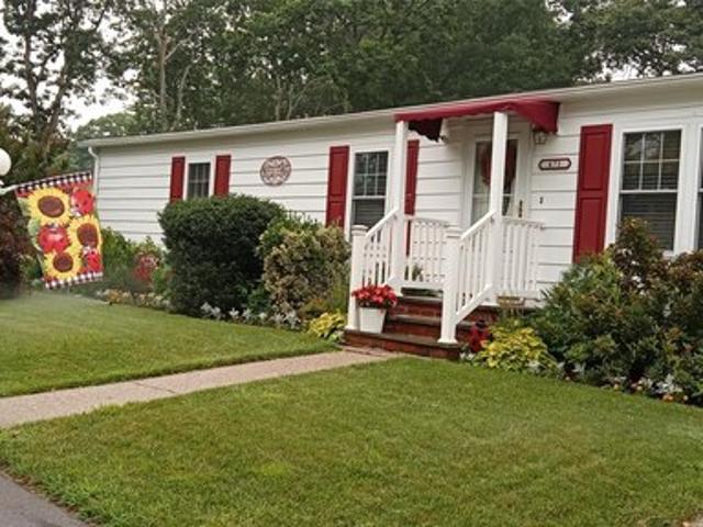 1661 Old Country Rd Unit 471, Riverhead, NY 11901