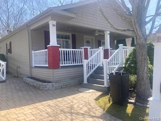 1661 Old Country Rd, Unit 516, Riverhead, NY 11901 | MLS #984954