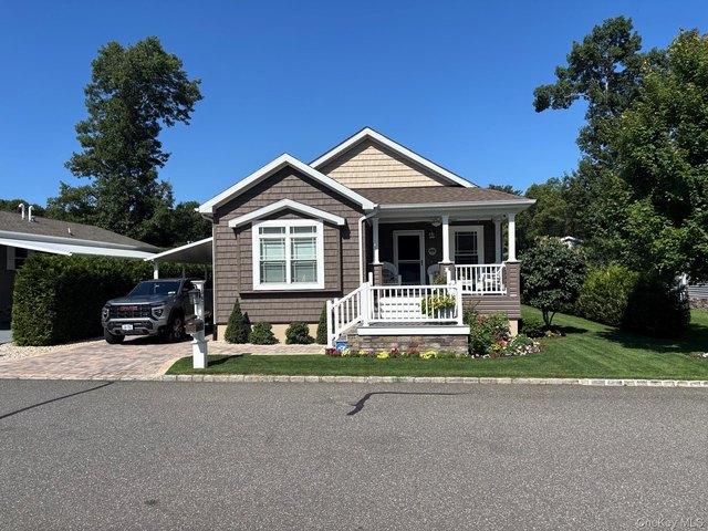 1661 Old Country Rd Unit 567, Riverhead, NY 11901