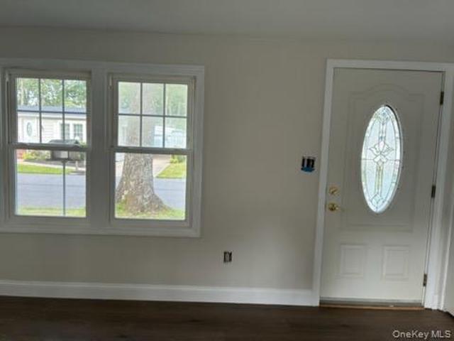 1661 Old Country Road 466