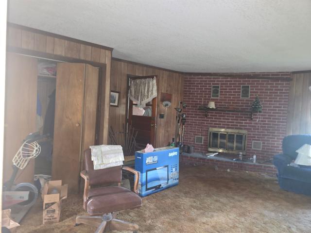 1661 Riverside Drive