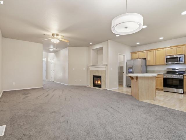 1661 sw wright pl